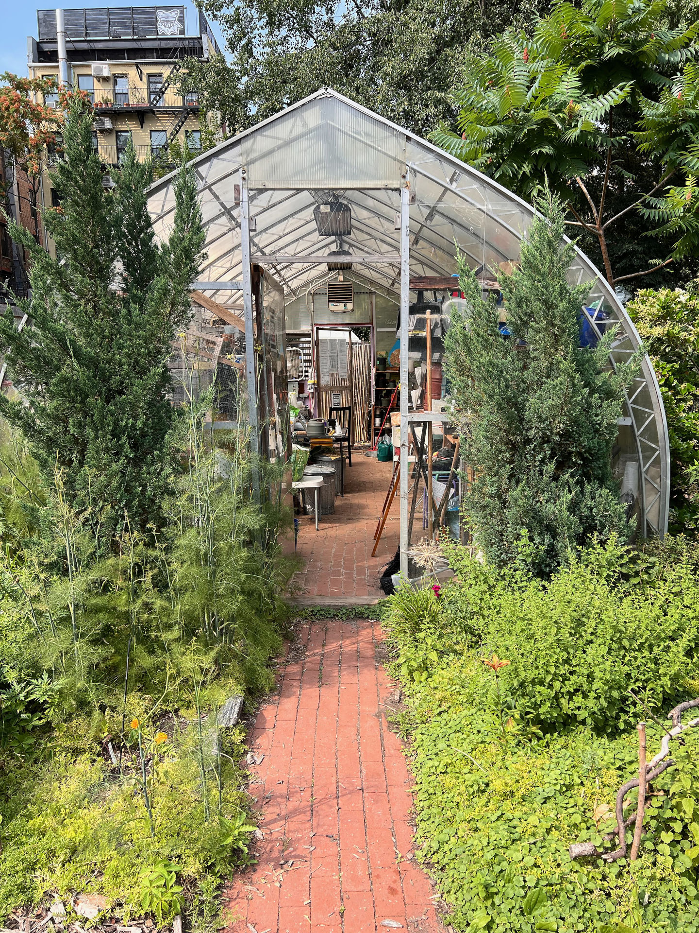 Green Oases: NYC’s Community Gardens – World Sensorium / Conservancy